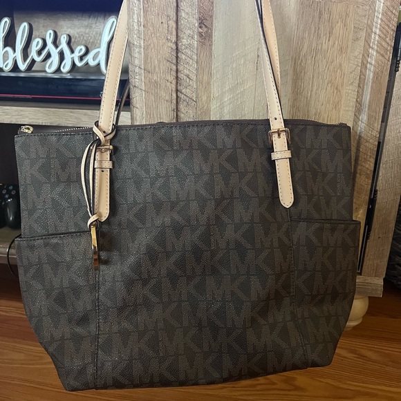 MICHAEL Michael Kors | Bags | Michael Kors Signature Jet Set East West Top Zip Tote | Poshmark